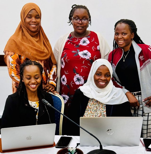 Capacity strengthening to support women in data and digital health ...
